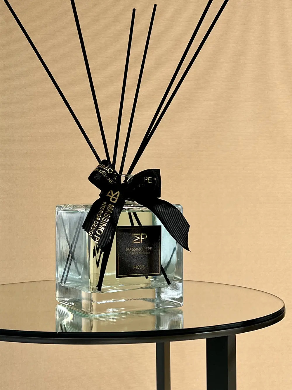 Ficus – Massimo Pepe
